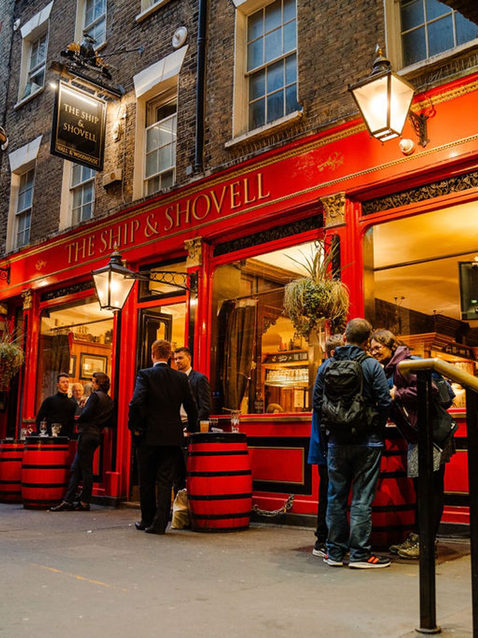 Ship & Shovell | Charming Pub Restaurant, Charing Cross, London
